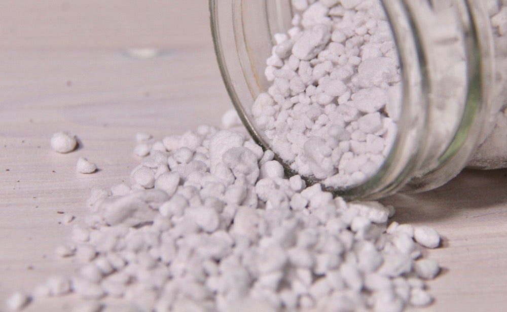 How to Use Perlite for Lightweight, Well-Draining Container Gardens ...