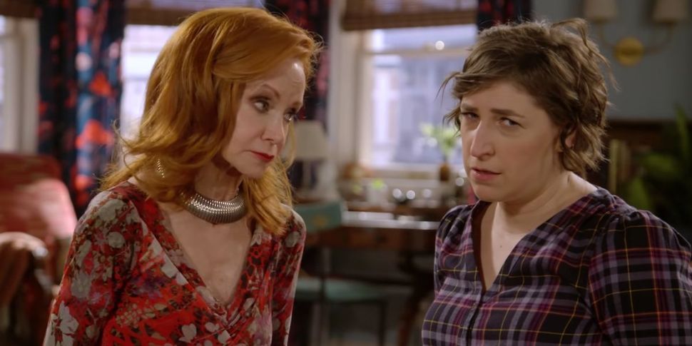 Call Me Kat: 7 Quick Things We Know About Mayim Bialik's New Sitcom ...