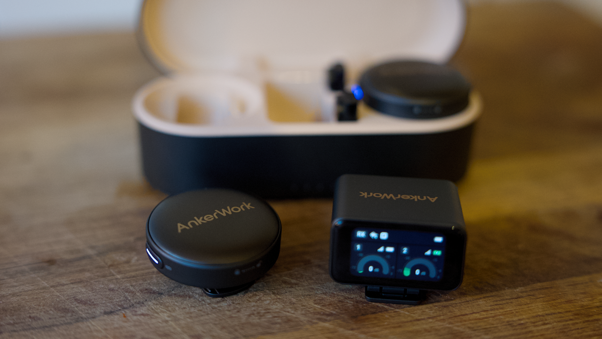 AnkerWork M650 review: a complete wireless mic kit for content creators ...