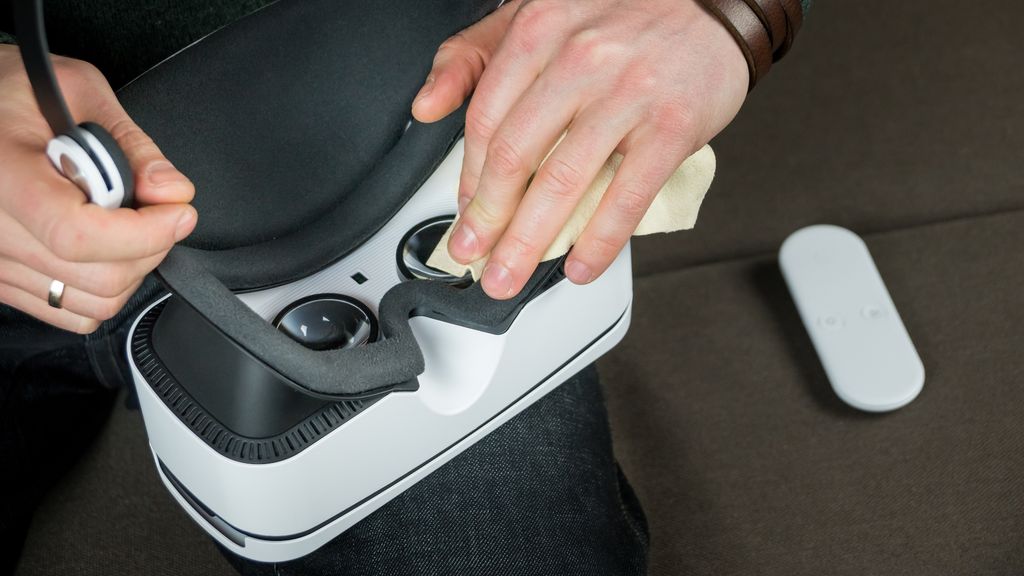 How to clean your VR headset | Live Science