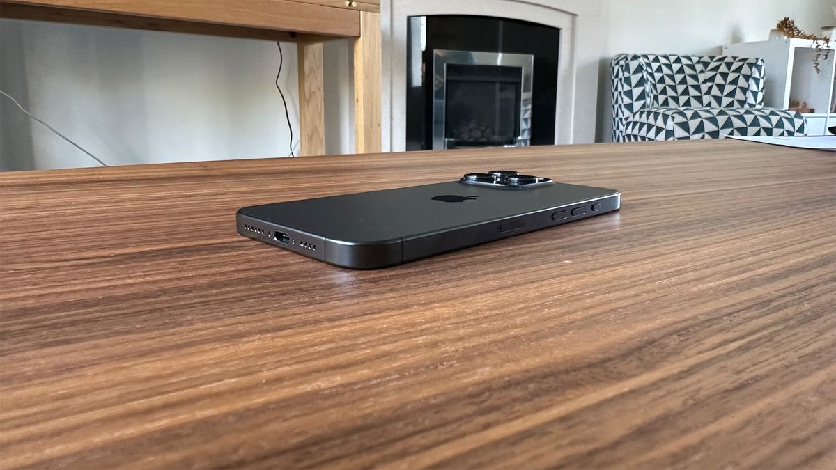 Apple iPhone 15 Pro Max review: an unparalleled portable movie and ...