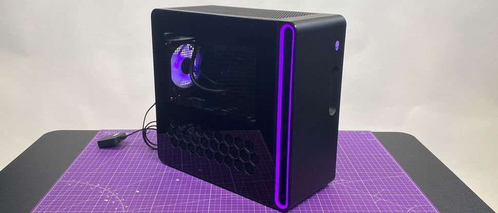 Alienware Aurora R16 Review: Thinking Inside the Box (Updated) | Tom's ...