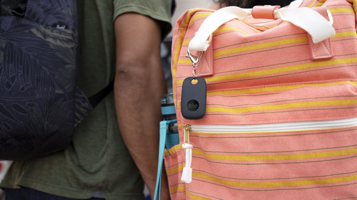 Tile Pro vs. Galaxy SmartTag: Which tracker is better for you ...