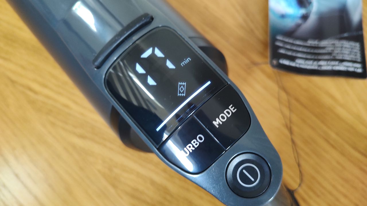 Hoover HFX Home review: a super svelte corner king | T3