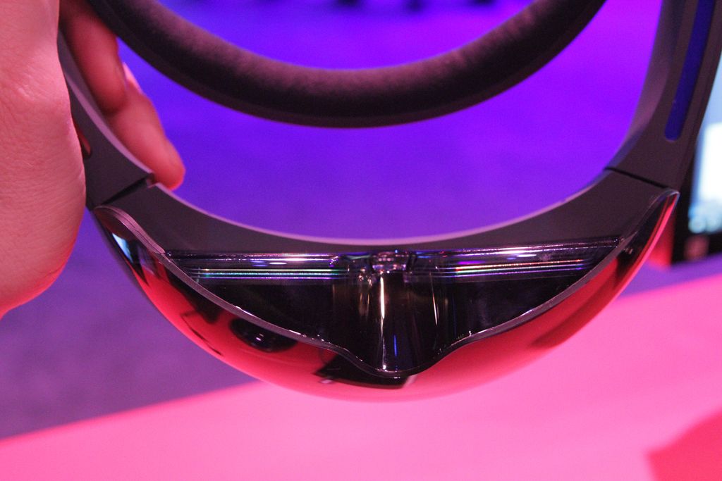 What's Inside Microsoft's HoloLens And How It Works | Tom's Hardware