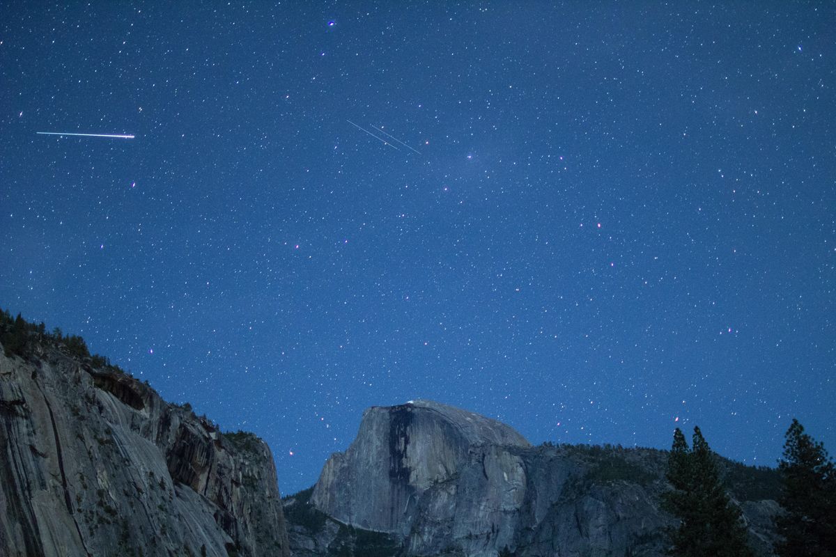 A Gift from Halley’s Comet: The Eta Aquarid Meteor Shower in Photos | Space
