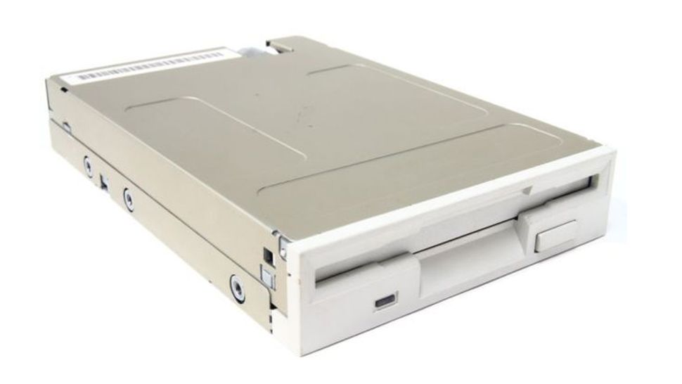 How to build a retro gaming PC (and party like it’s 1998) | GamesRadar+