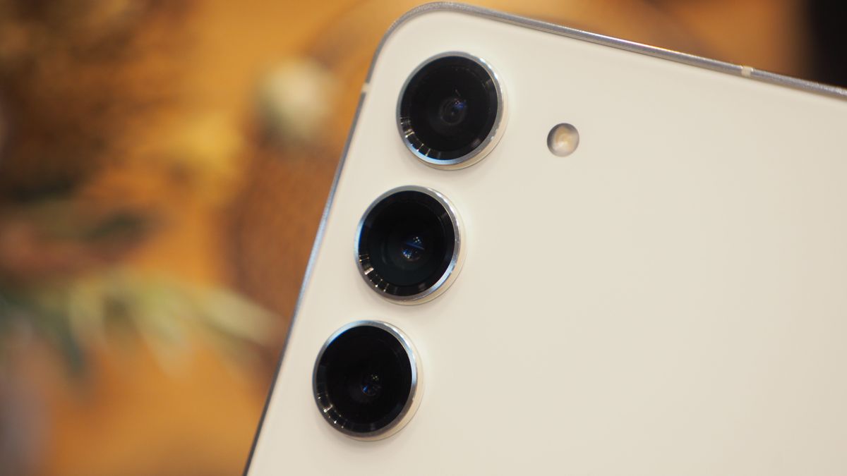 Older Samsung Galaxy phones are getting a sweet free upgrade – here's ... Older Samsung Galaxy phones are getting a sweet free upgrade – here's ...
