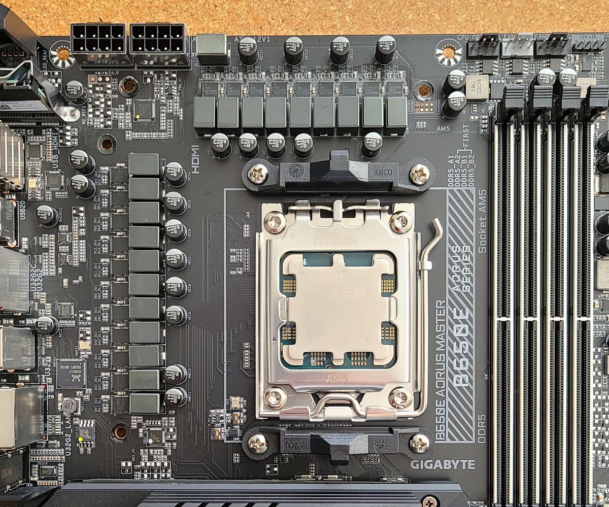 Gigabyte B650E Aorus Master Review: A PCIe 5.0 M.2 Party | Tom's Hardware