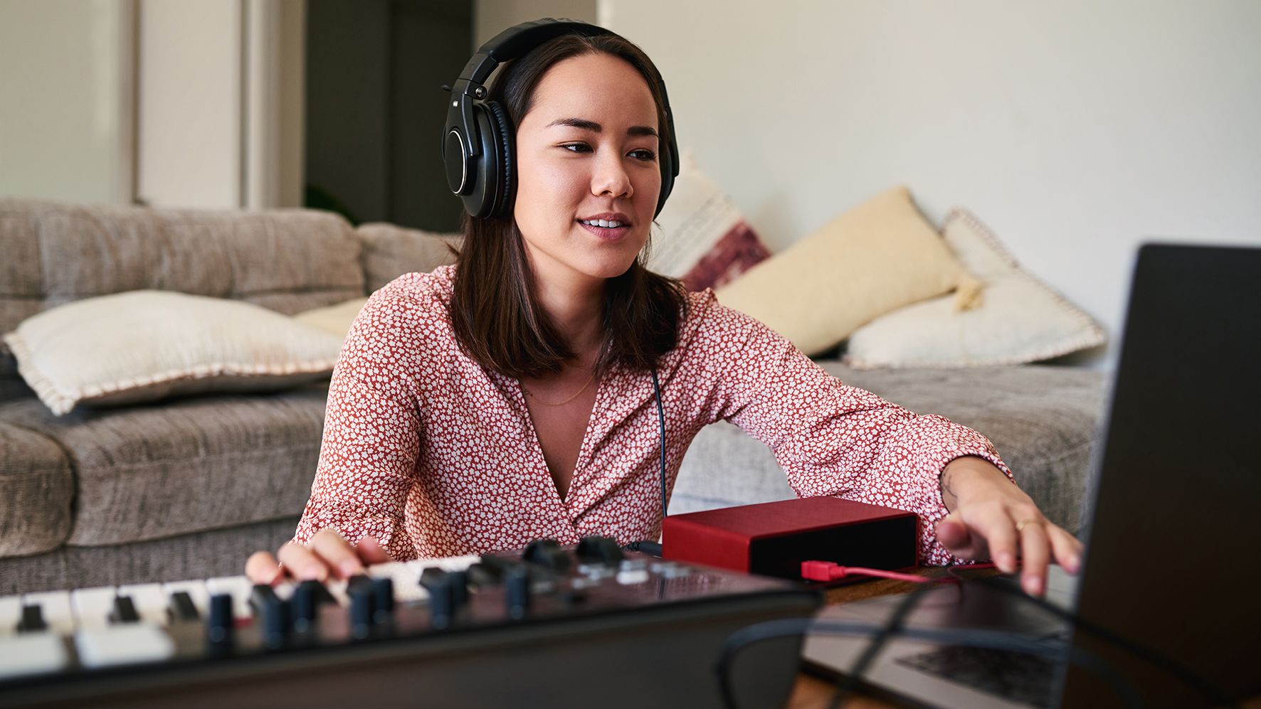 How to finish an EP in 30 days: sending a demo submission to labels ...