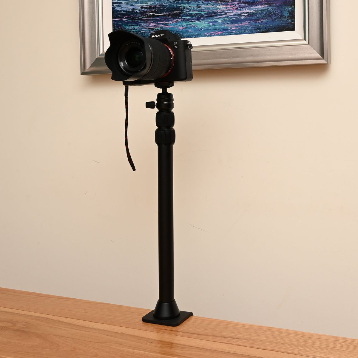 Neewer Table Top Stand review: a really solid desk mounting stand with ...