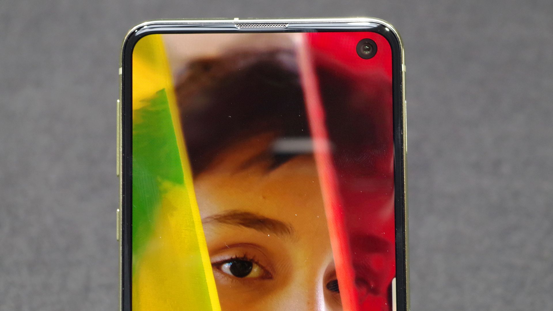 Samsung Galaxy S10e review: Samsung's pocket superstar impresses in ...