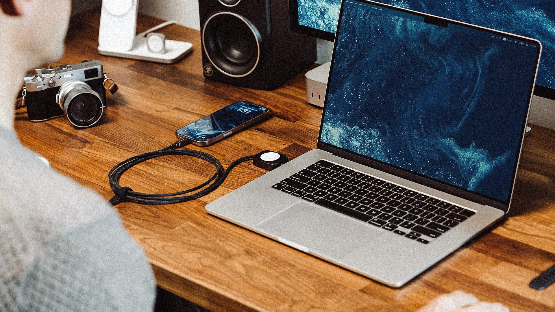 This new Apple Watch and USB-C charging cable looks like my ultimate ...