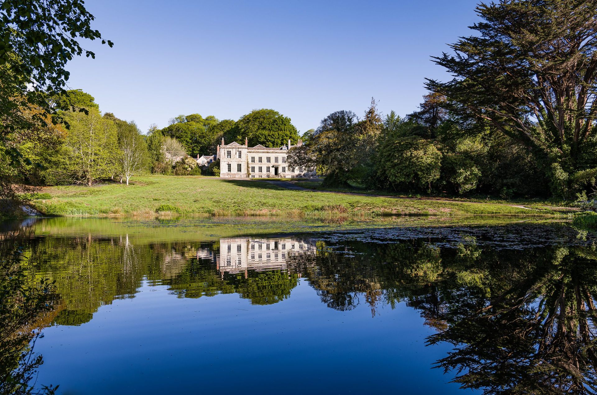 A magnificent Cornish estate that's 'one of Cornwall’s best-kept ...