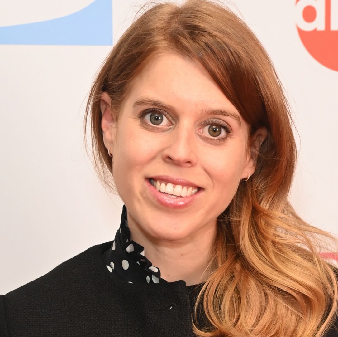 Princess Beatrice Pairs $34,000 Diamonds With a Bold Red Gown at Rare ...
