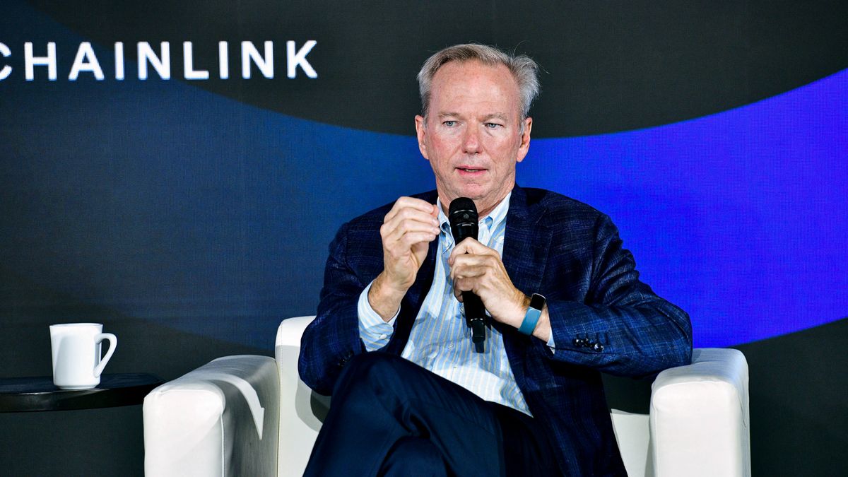 Former Google chief Eric Schmidt takes the reins at rocket startup ...