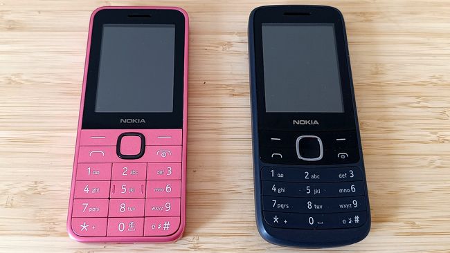 Nokia 225 4G (2024) review: a few smart upgrades make this burner phone ...