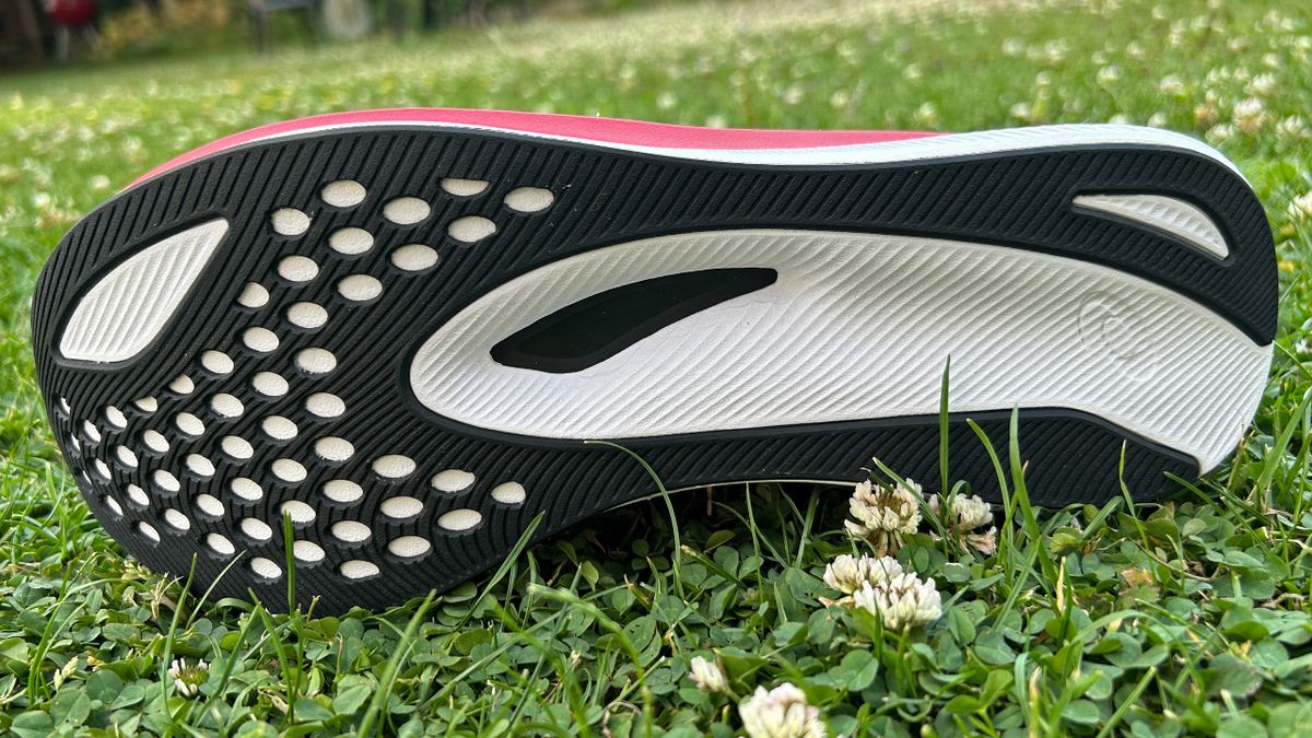 Asics Magic Speed 3 Review: A Cheaper Carbon Super-Shoe Alternative | Coach