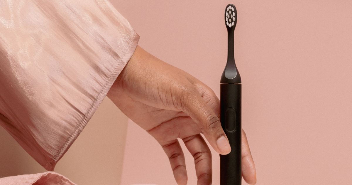Suri Toothbrush Review: I Tested The Next-Gen, Eco Brush | Marie Claire UK
