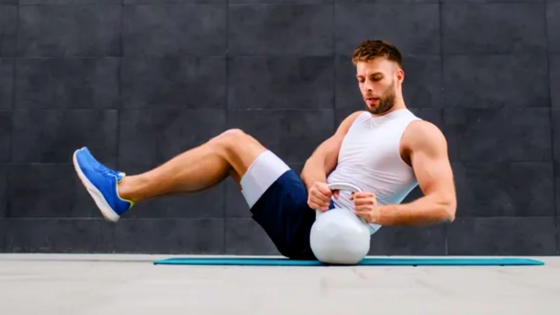 You don’t need crunches to build a stronger core — use this 5-minute ...