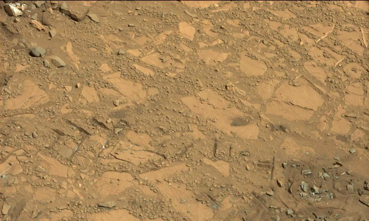 Curiosity Rover on Mars Stalled by 'Hidden Valley' Sand Trap | Space