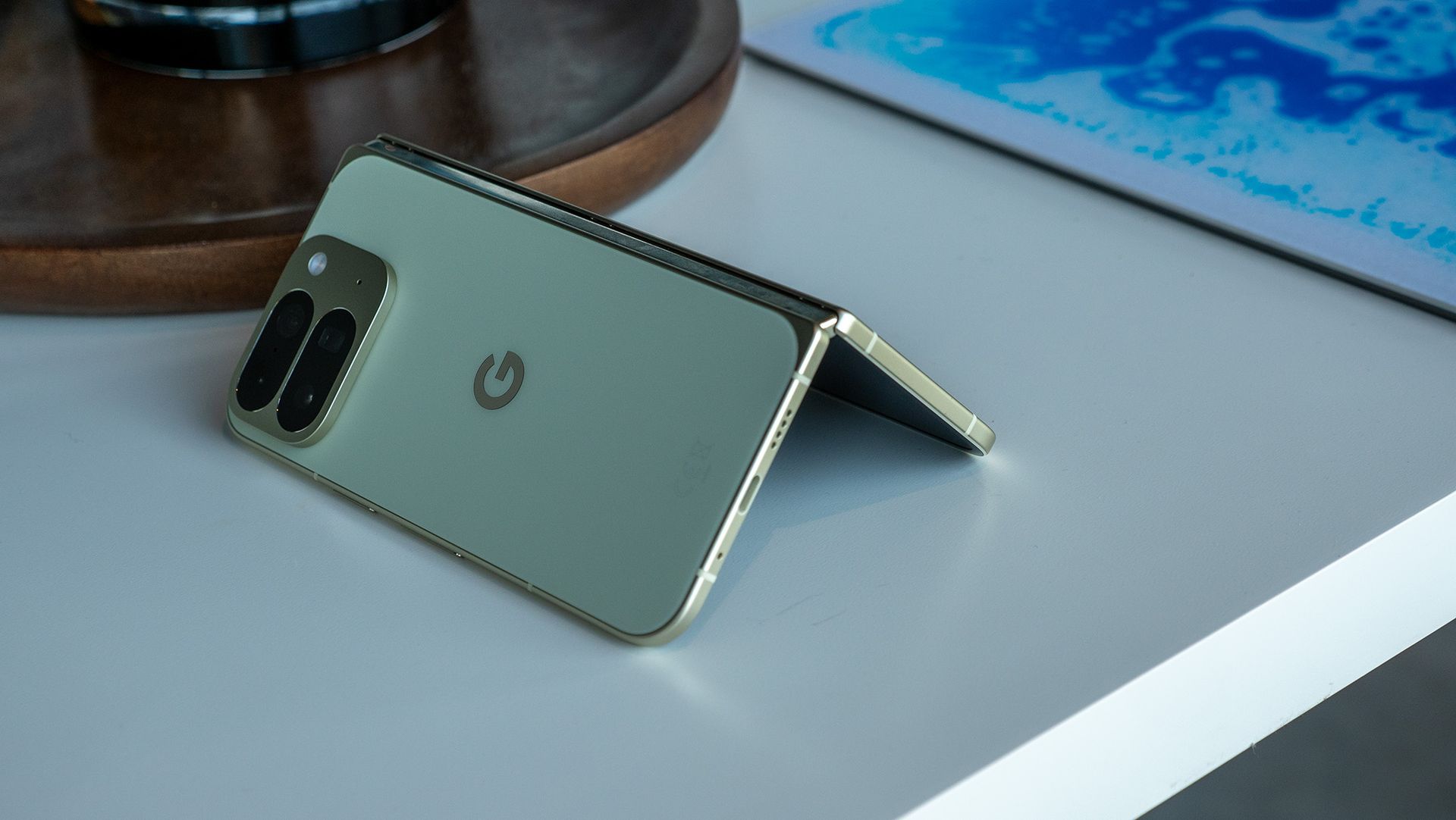 Best Buy will literally pay you $350 to preorder the new Google Pixel ...