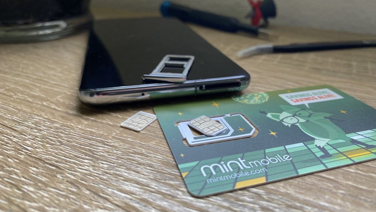 Best prepaid SIM Cards for U.S. travelers and tourists 2024 | Android ...