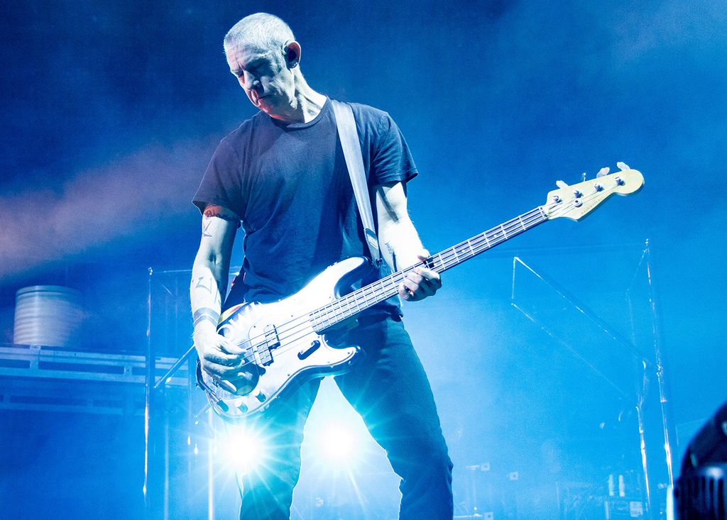 Eric Avery on the friction and legacy of Jane’s Addiction | Guitar World