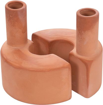 What is an olla? The centuries-old trick to help your garden | Livingetc