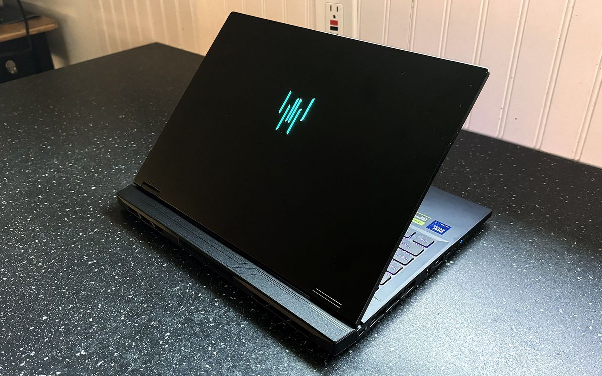 Acer Predator Helios Neo 14 Review: Slim, powerful, but needs ...