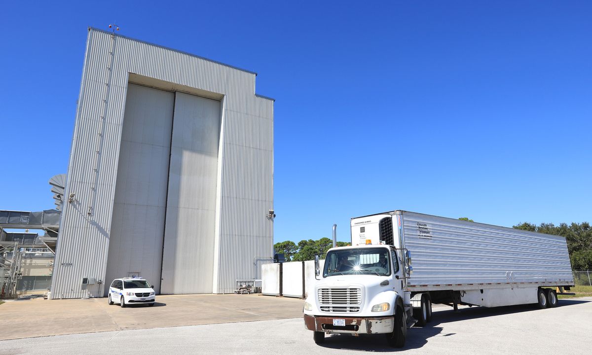 In Photos: SpaceX's Dragon CRS-16 Cargo Launch and Rocket 'Water ...