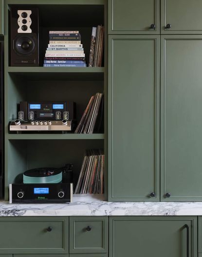 6 Vinyl Storage Ideas to Show Off Your Records | Livingetc