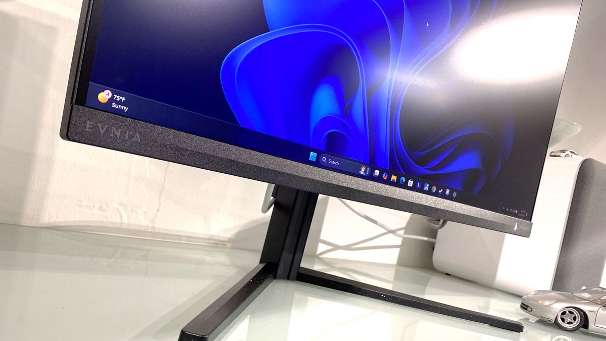 Philips Evnia 27M2N3800A | PC Gamer