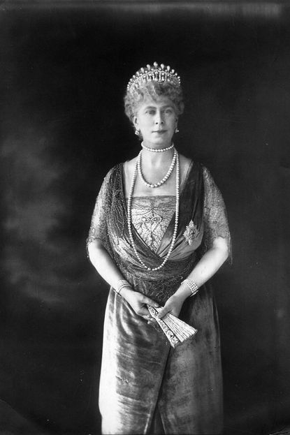 The little-known fact behind Princess Diana’s favourite tiara | Marie ...