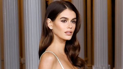 Kaia Gerber Steps Up an It-Girl Approved Winter Shoe Styling Trend With ...