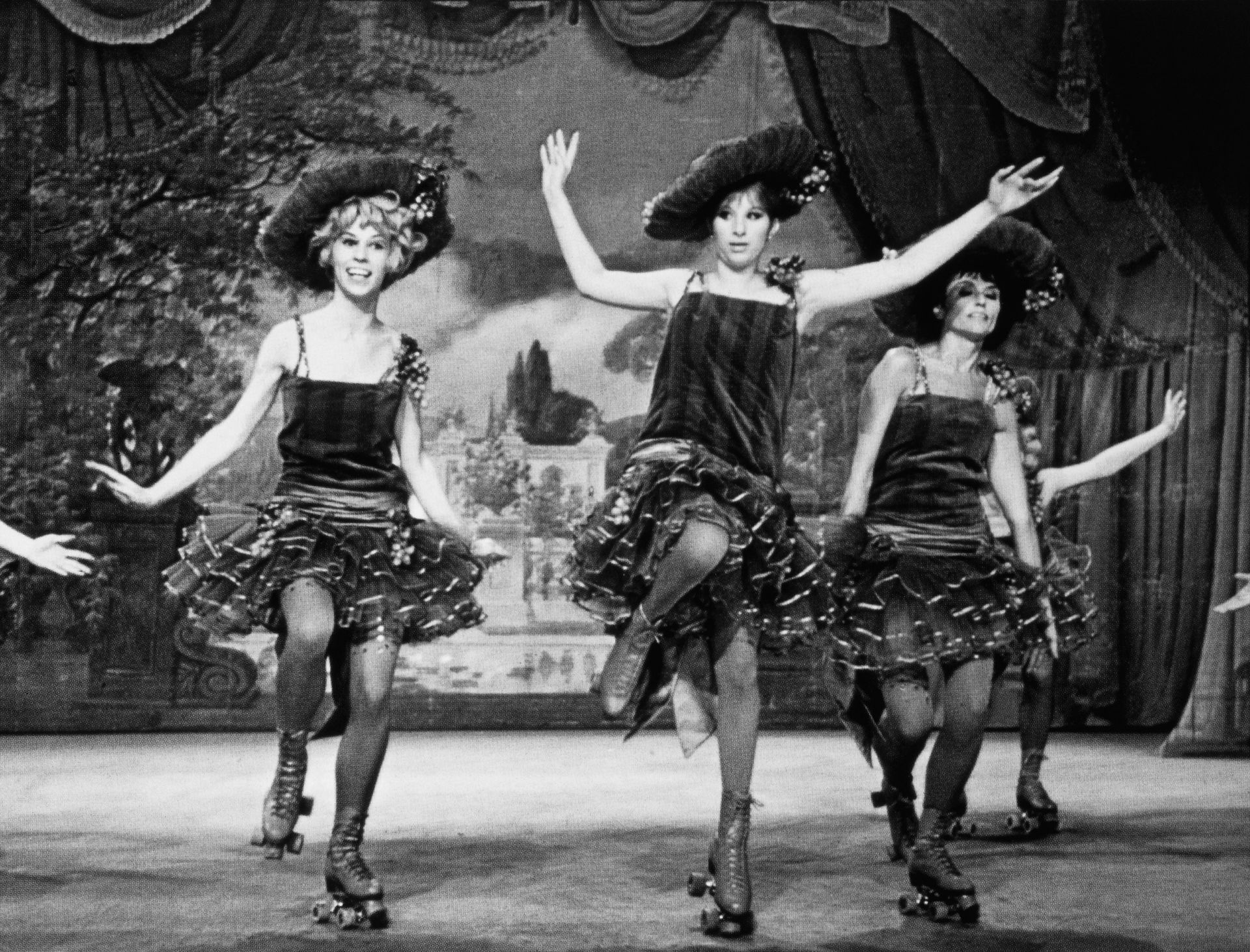 The 32 Best Old Hollywood Musicals | Marie Claire