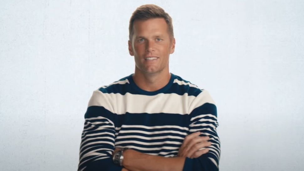 Tom Brady Is Single And Ready To Mingle In New Underwear Pic ‘did I Do This Right Cinemablend