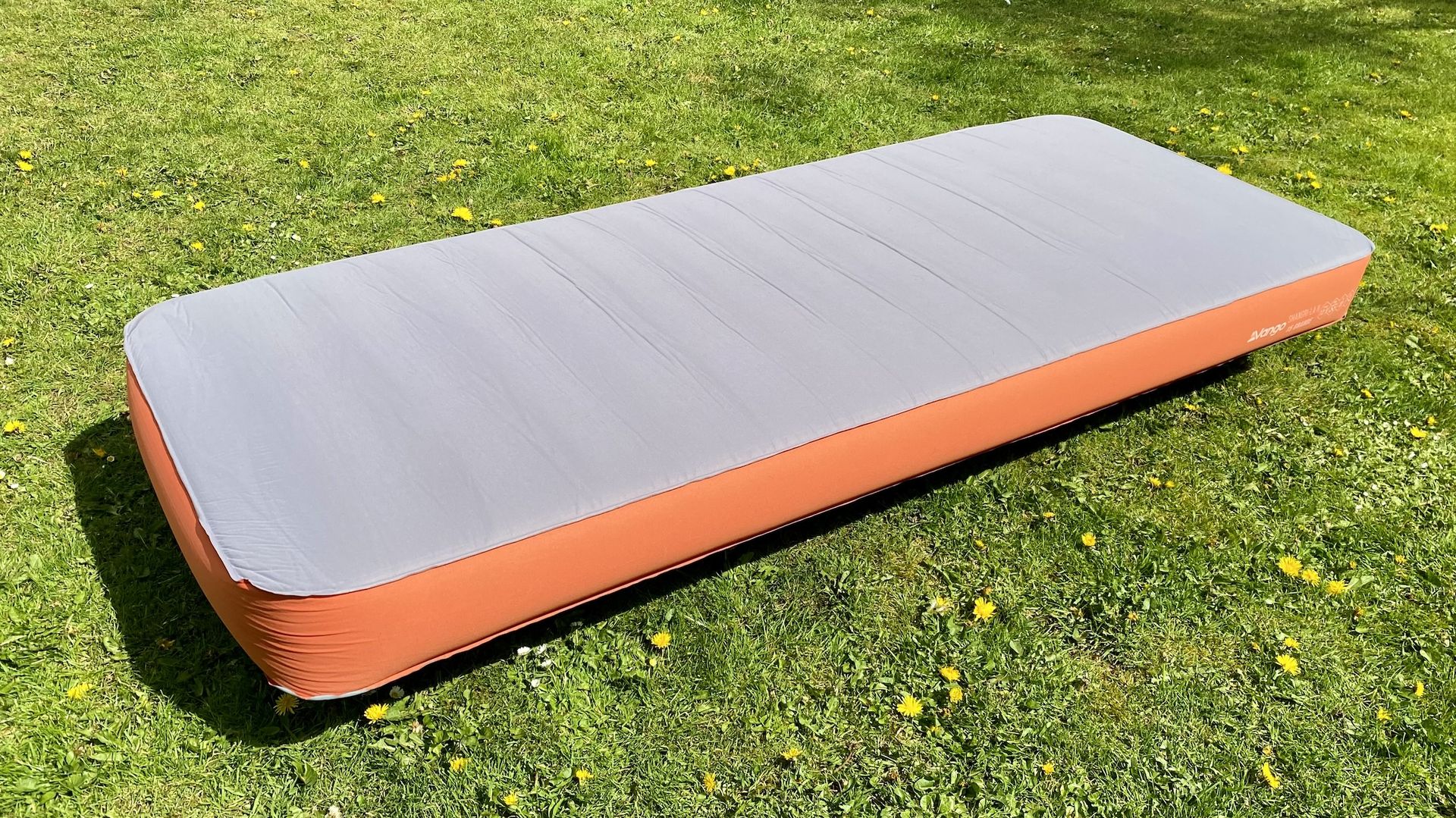 Quechua vs Coleman vs Vango: which is the best self-inflating camping ...