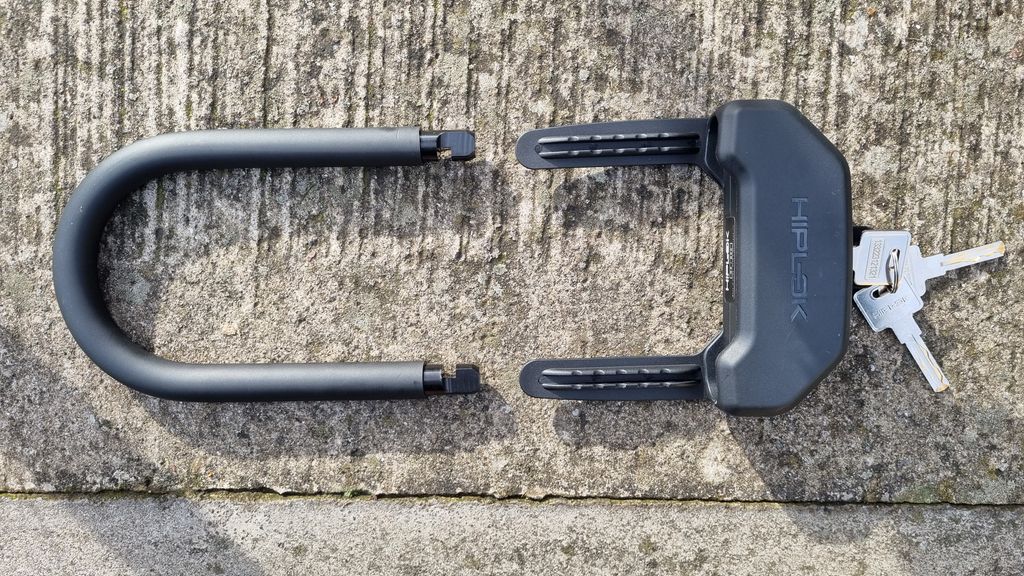Hiplok DX review: Wearable D-lock with top-tier security credentials ...