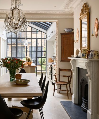 This fully renovated London townhouse expertly blends antiques and ...