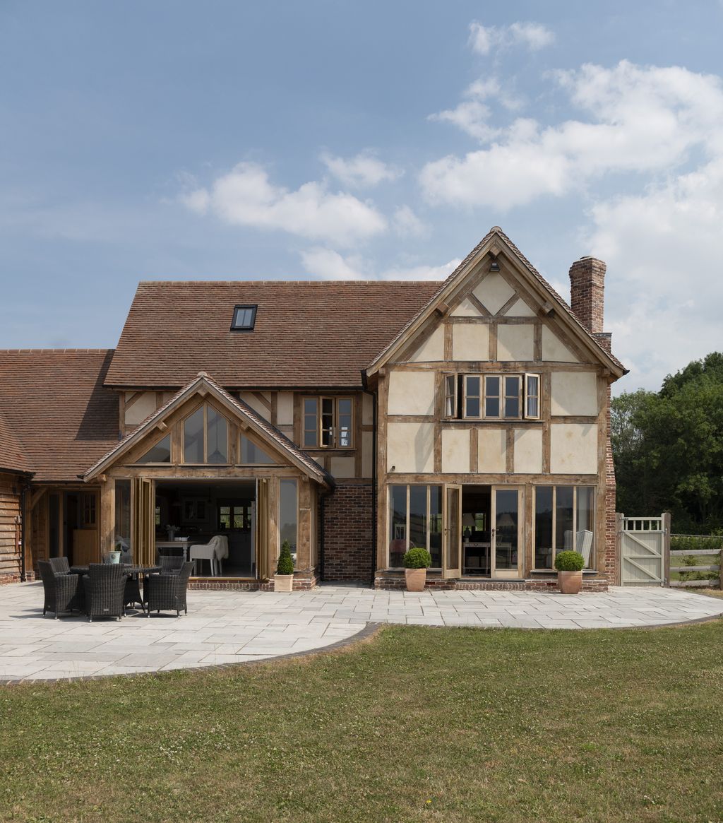 What is a dual pitched roof and what are the pros and cons? | Homebuilding