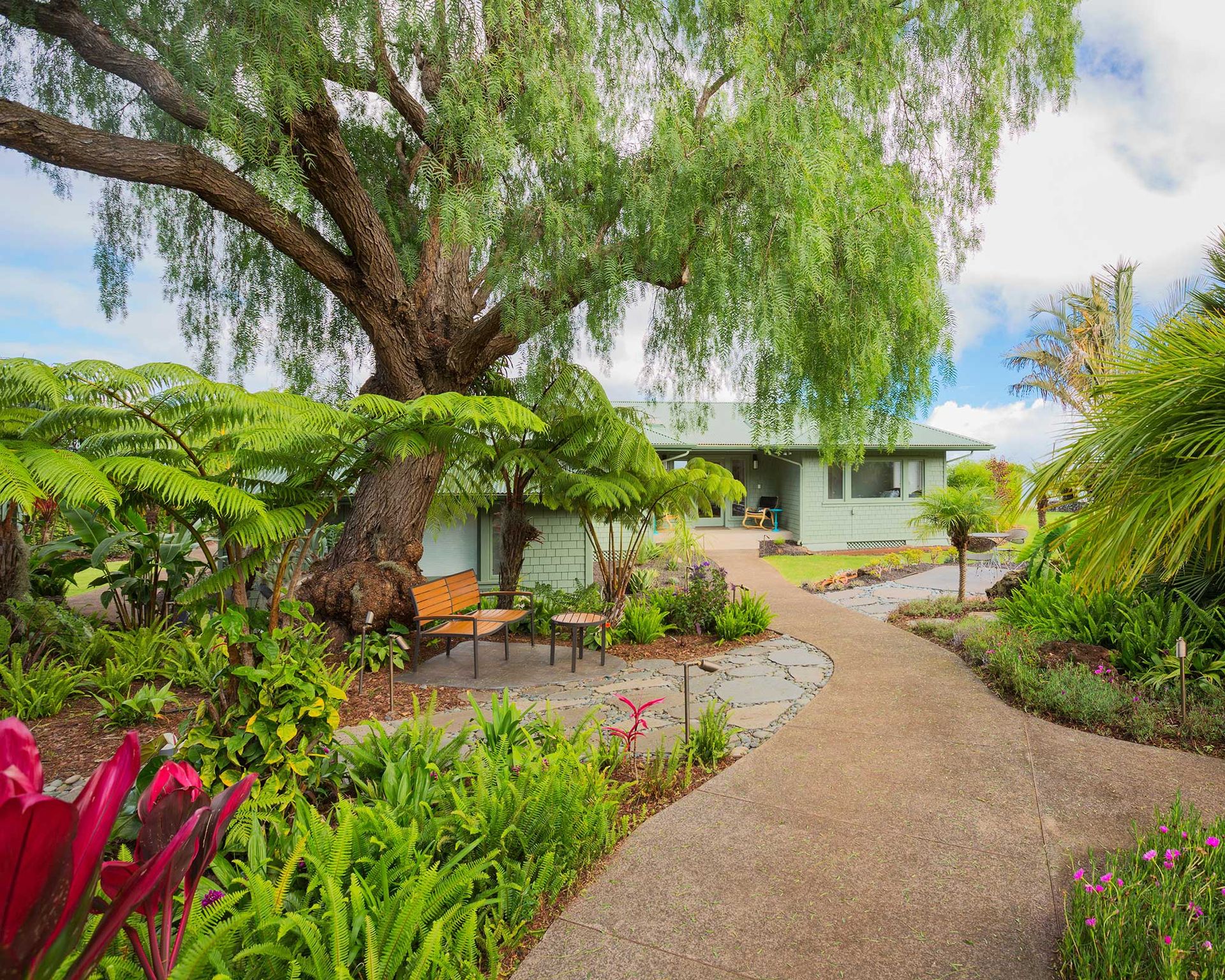Concrete paving ideas: 12 sturdy and stylish designs | Gardeningetc