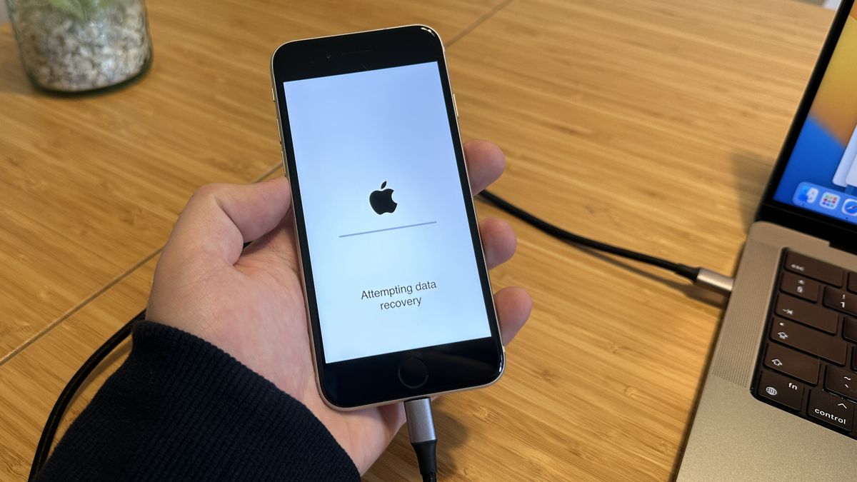 How to use iPhone recovery mode to restore a locked iPhone | Tom's Guide