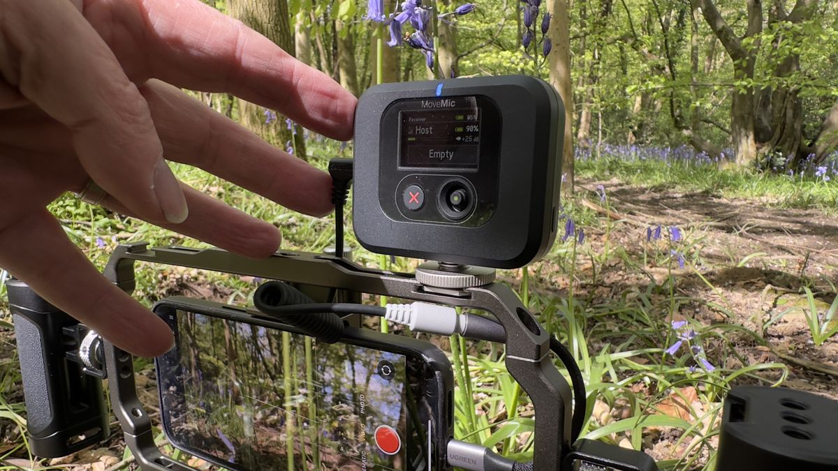 Shure MoveMic Two Kit microphone review | Digital Camera World