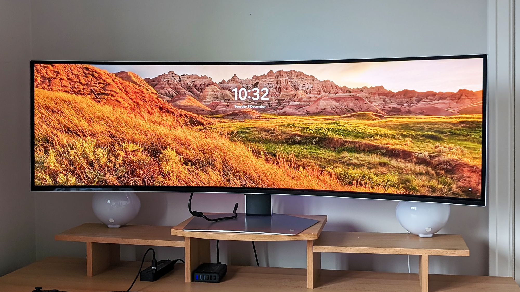 Samsung Odyssey OLED G93SC review: a superfine super-wide monitor | T3