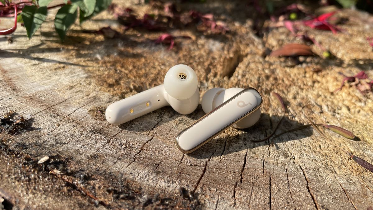 Anker Soundcore Life P3 review | Laptop Mag