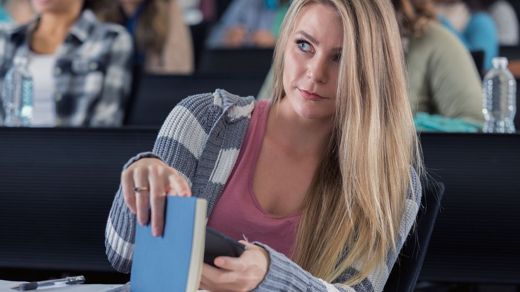 5 little-known iPhone tricks sneaky people use — don't let anyone use ...