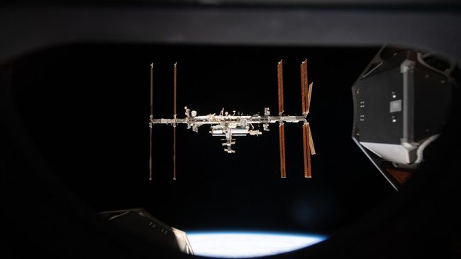 Can space-based solar power really work? Pros and cons. | Space