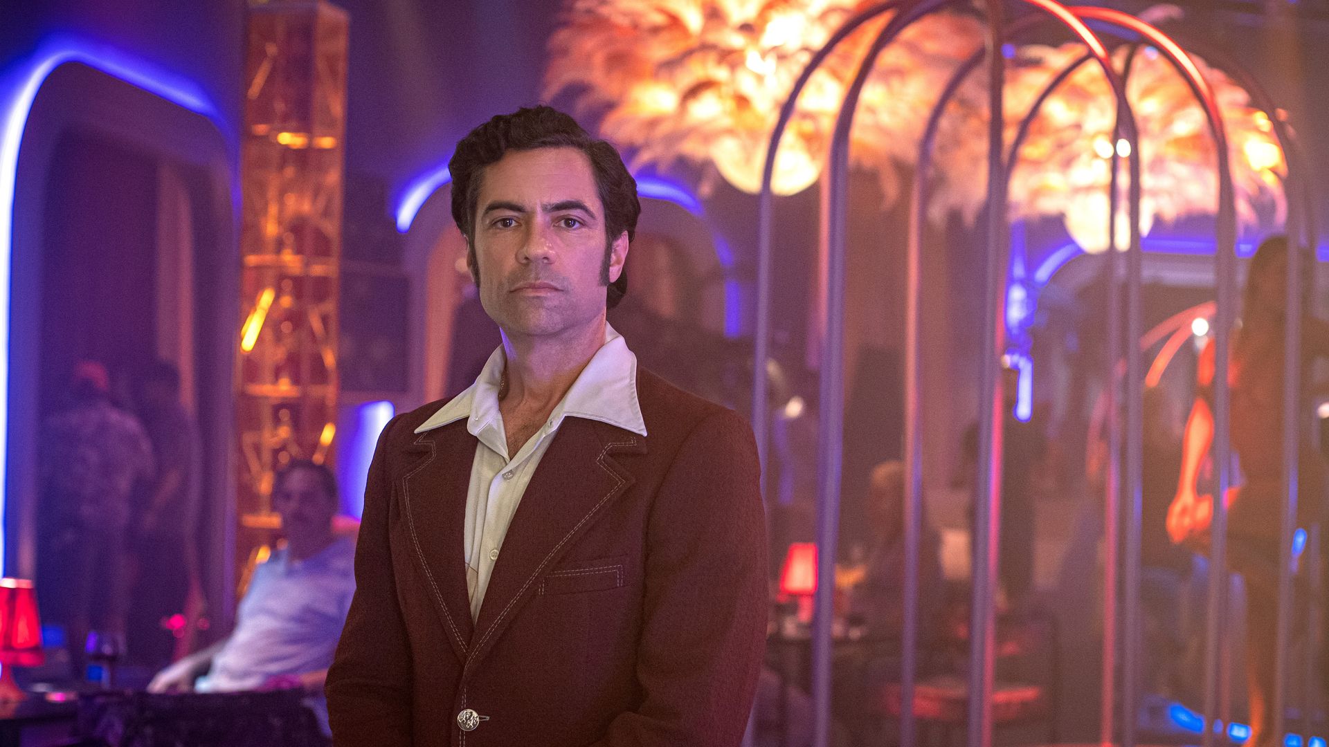 Fact vs Fiction: Hotel Cocaine episode 1 — The Mutiny Hotel | What to Watch