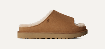 Kendall Jenner Wore the Ugg Sandals That Will Sell Out | Who What Wear UK